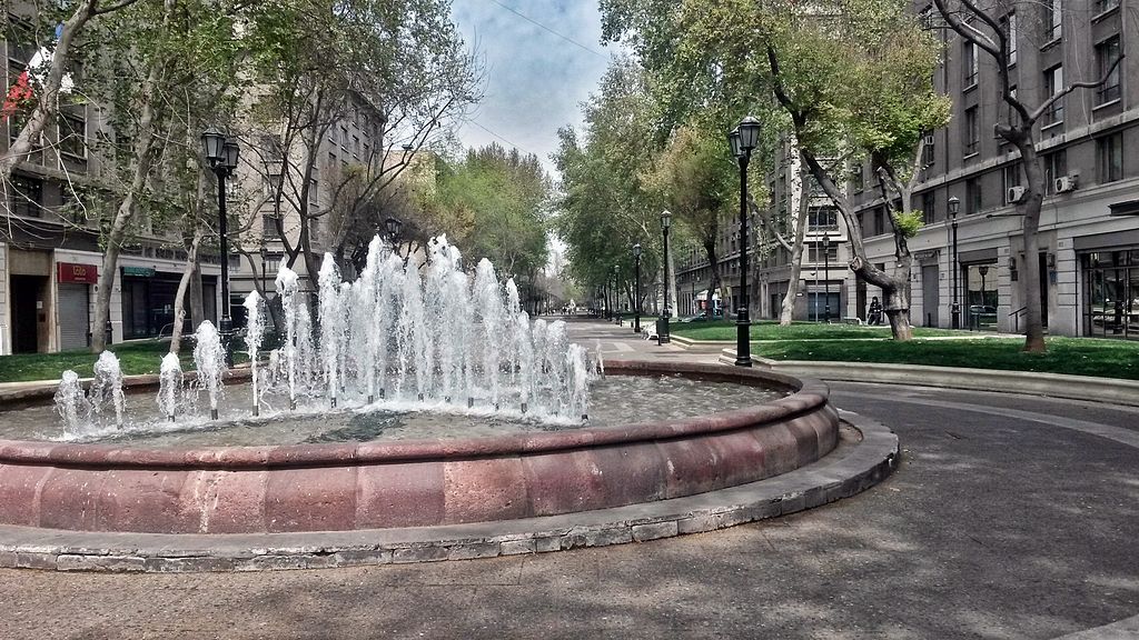Los bulevar; un ejemplo: Paseo Bulnes de santiago