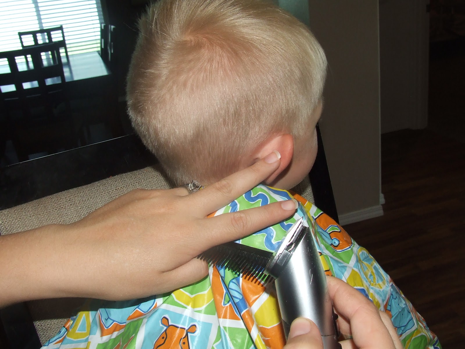 Simply Everthing I Love...: How To Cut Boys Hair The Professional way