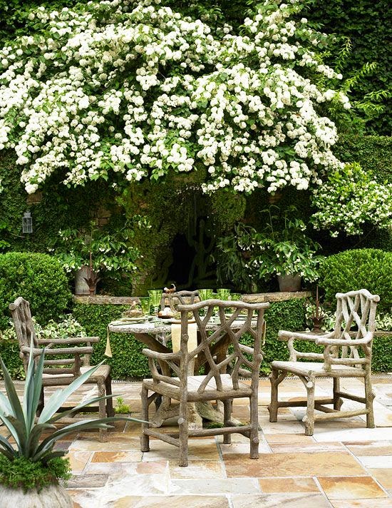 Charming Southern Patio | Backyards Click