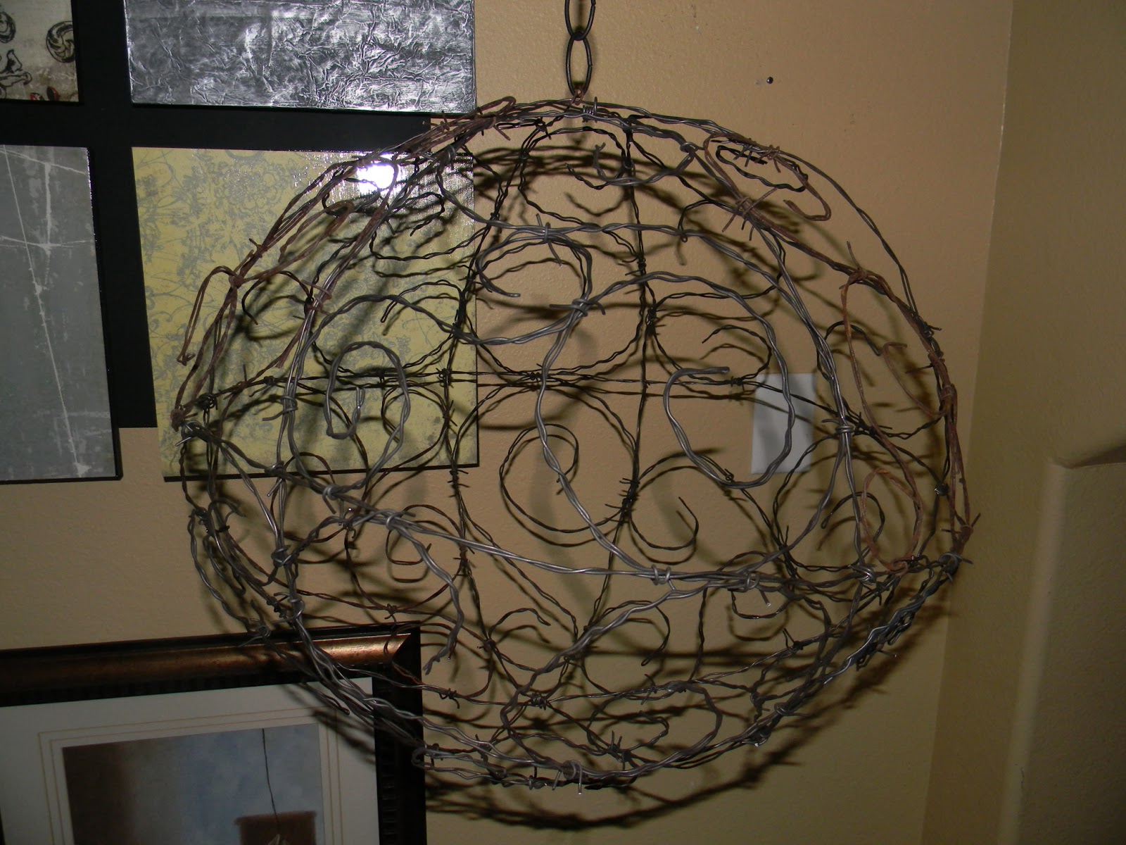 thetadbiteclectic : the rainy day Barbed wire orb