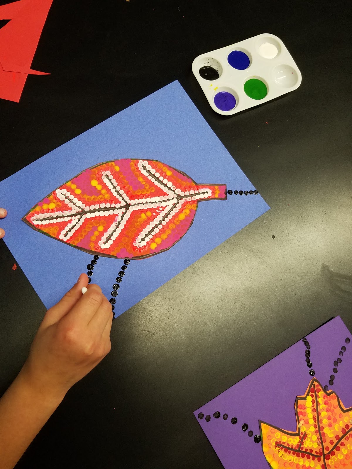 Crazy Busy Art Room: Leaf Dot Painting