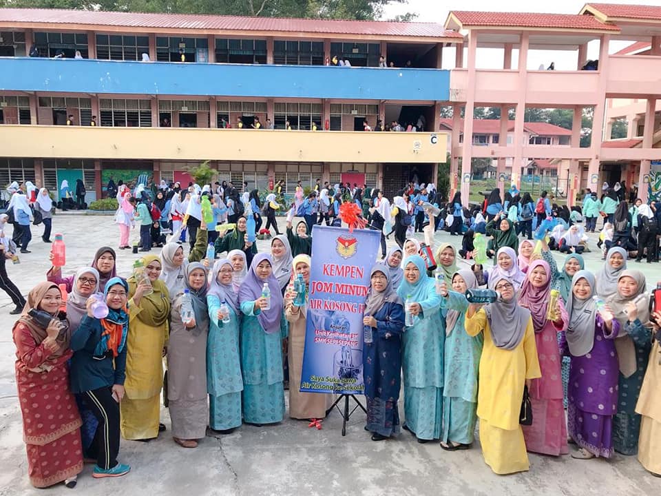 SMK SERI SEPANG: KEMPEN JOM MINUM AIR KOSONG H2O