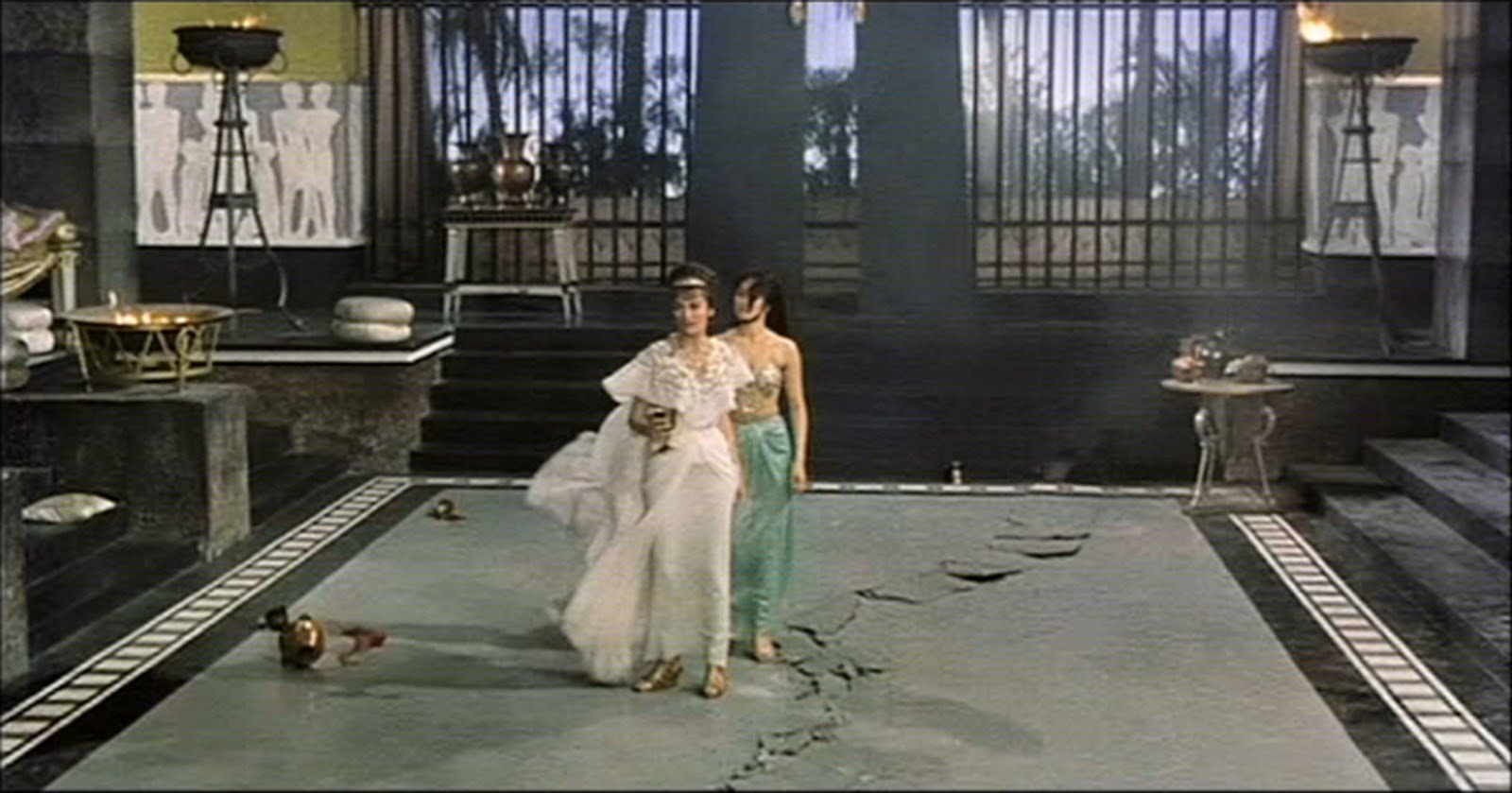 The last days of sodom and gomorrah movie queen bera - moplatelevision