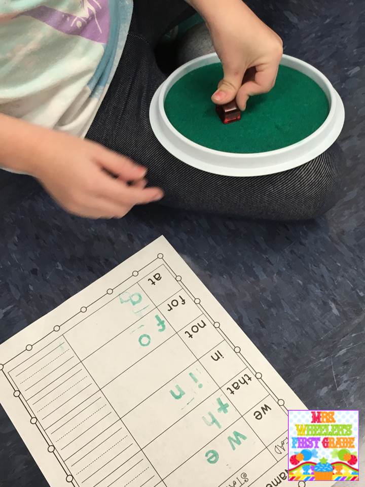 Mrs. Wheeler's First Grade Tidbits: Literacy Centers: Back to School