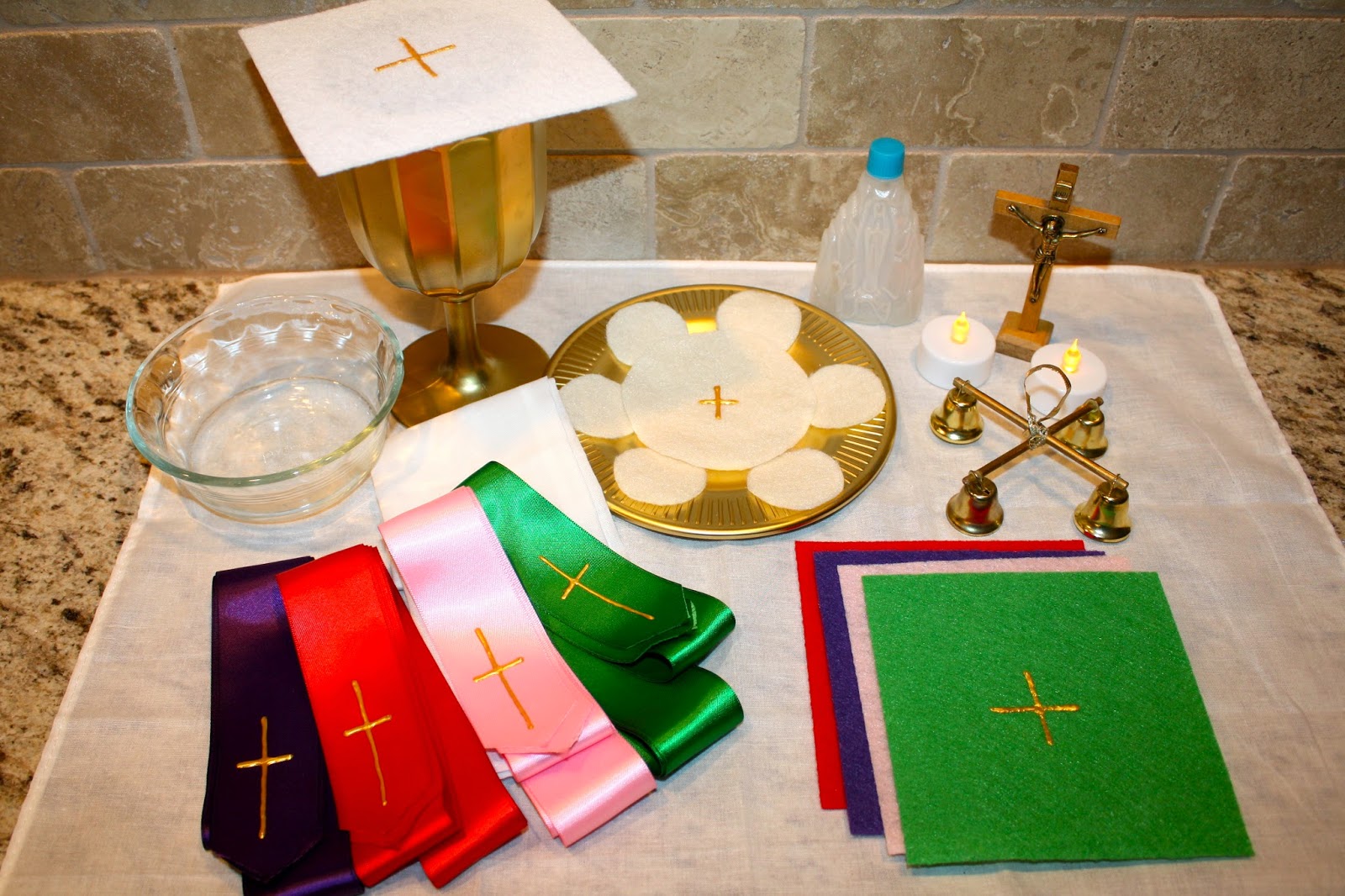 How to Make an Inexpensive, Homemade Mass Kit for your Kids ~ Catholic ...