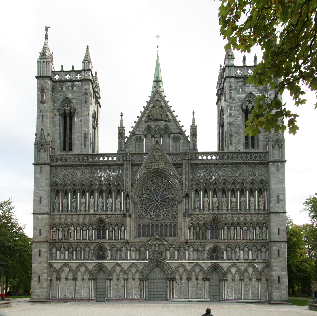 Guro: GOTISK STILHISTORIE