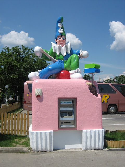 Funny Magazine ! A Magazine of Fun and Entertainment: 5 Funny ATM ...