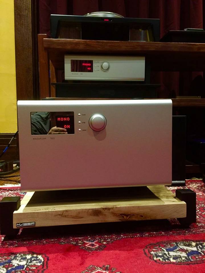 SOULUTION – MASSIF AUDIO DESIGN – UBIQ AUDIO – M & S | Ultimate High ...