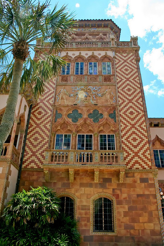 loveisspeed.......: The House in film 'Great Expectations' ...as Ca' d ...