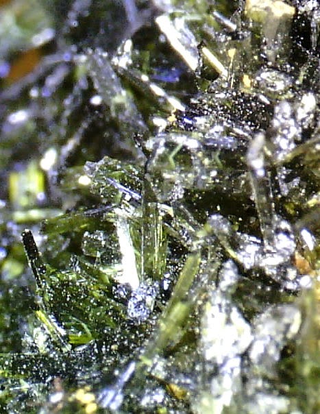 CSMS GEOLOGY POST: GREEN ARSENATES I: ADAMITE, OLIVENITE