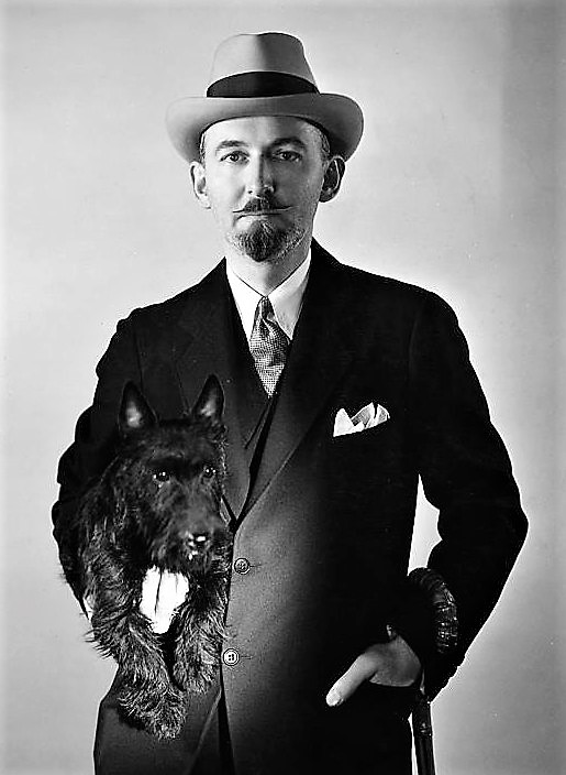 The Passing Tramp: The Pajama Murder Case: S. S. Van Dine Encounters ...