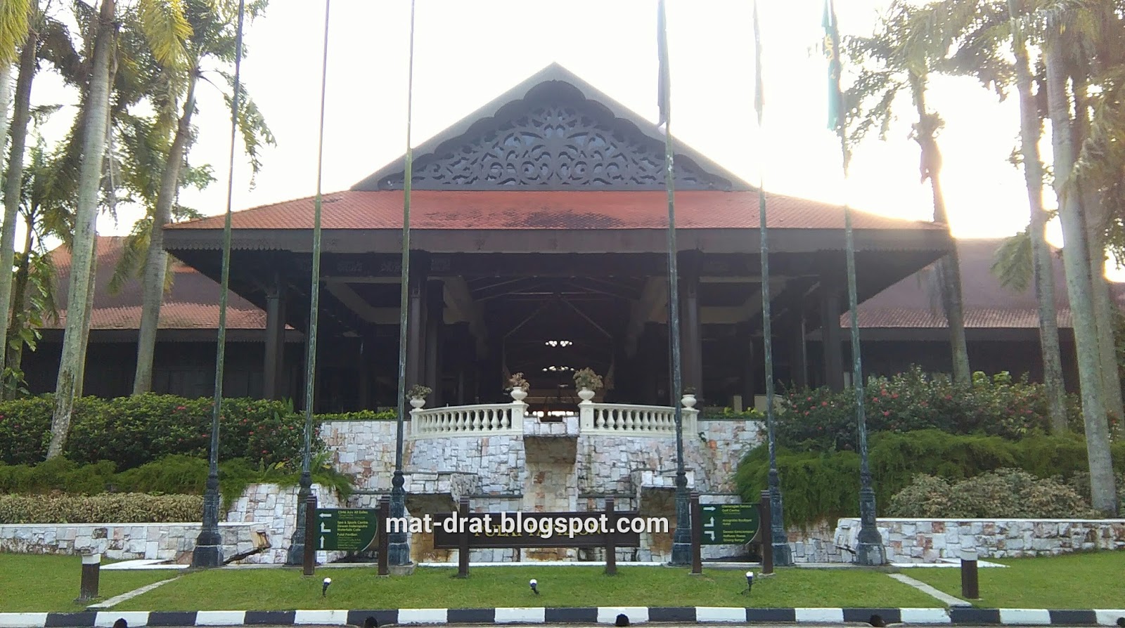 MAT DRAT: Pulai Spring Golf Resort