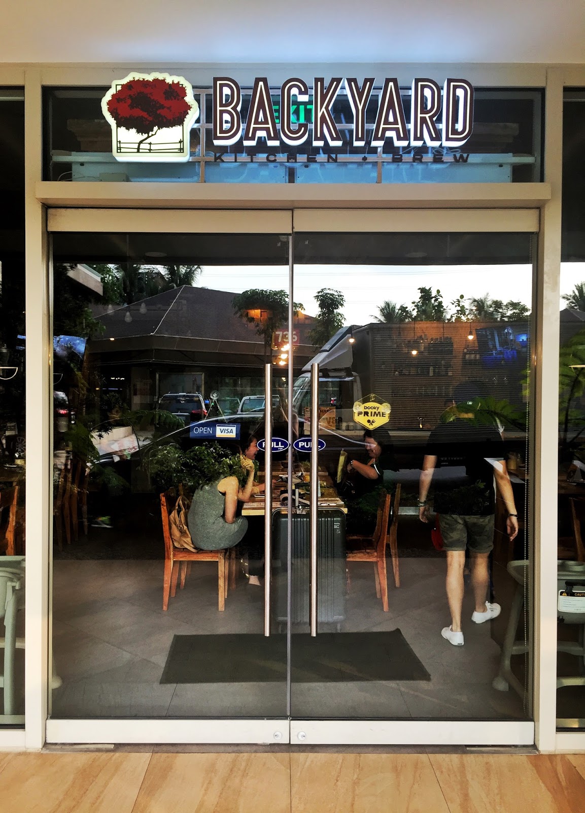 What Mary Loves: First Bite: Backyard Kitchen+Brew