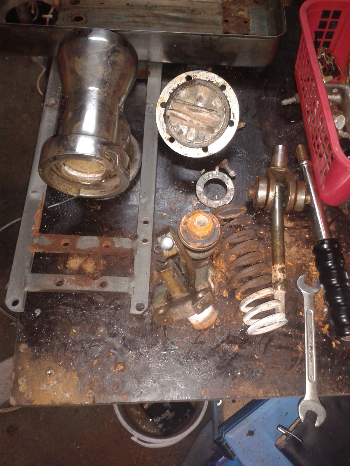 Caffé Maschinen aus allen Zeiten Vintage und Neuzeit: Faema Velox ...