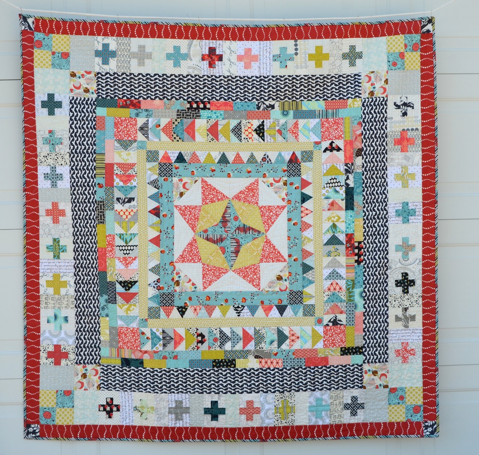 Hyacinth Quilt Designs: Marcelle Medallion finish...