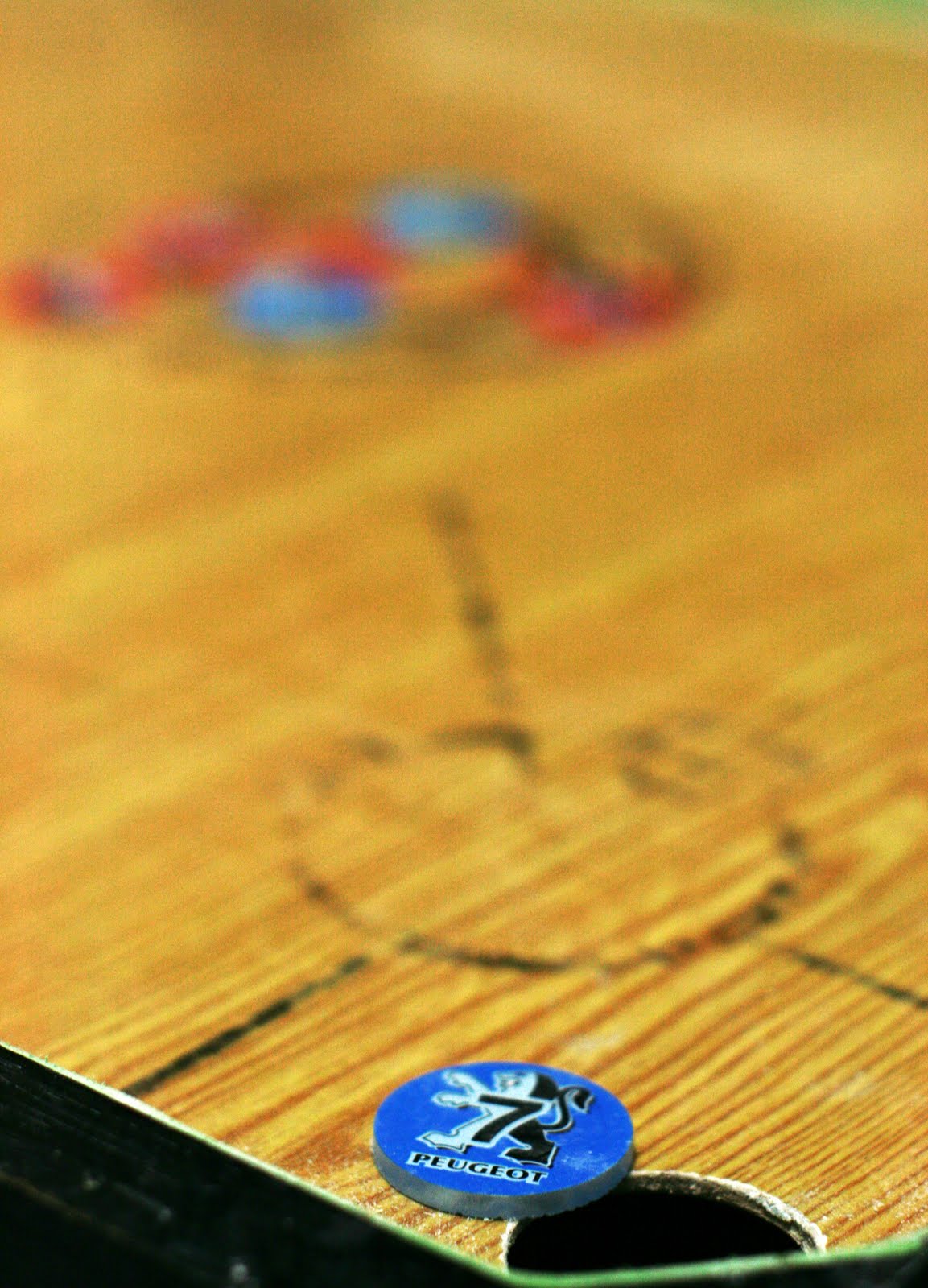 Informasi Anda Ada Di Sini: KARAMBOL - Permainan rakyat