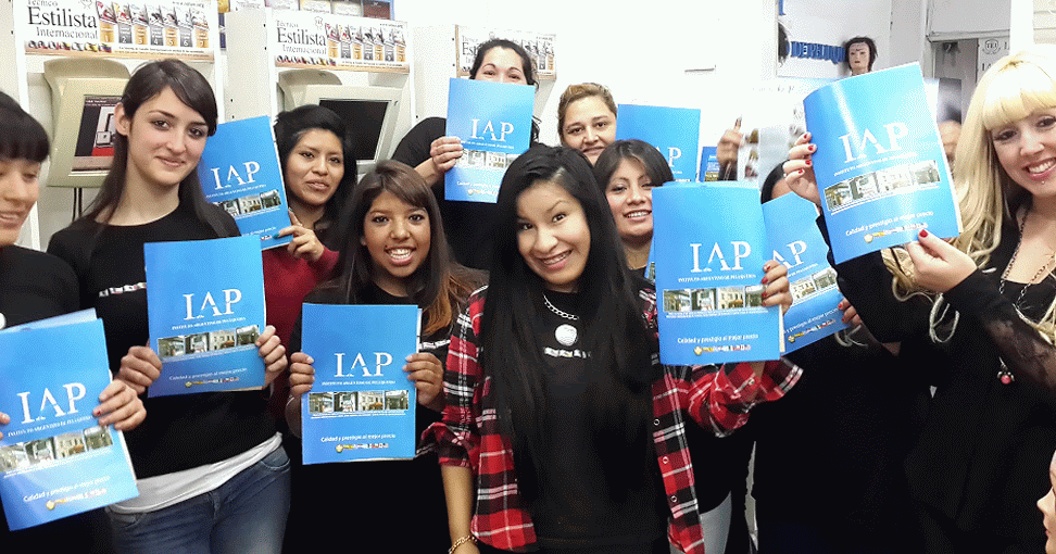 COMUNIDAD IAP ALUMNOS Y EGRESADOS