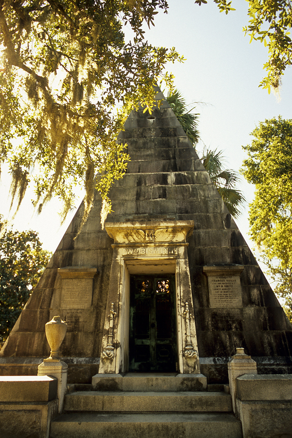 Doug's Photo Blog: A Pyramid in Charleston