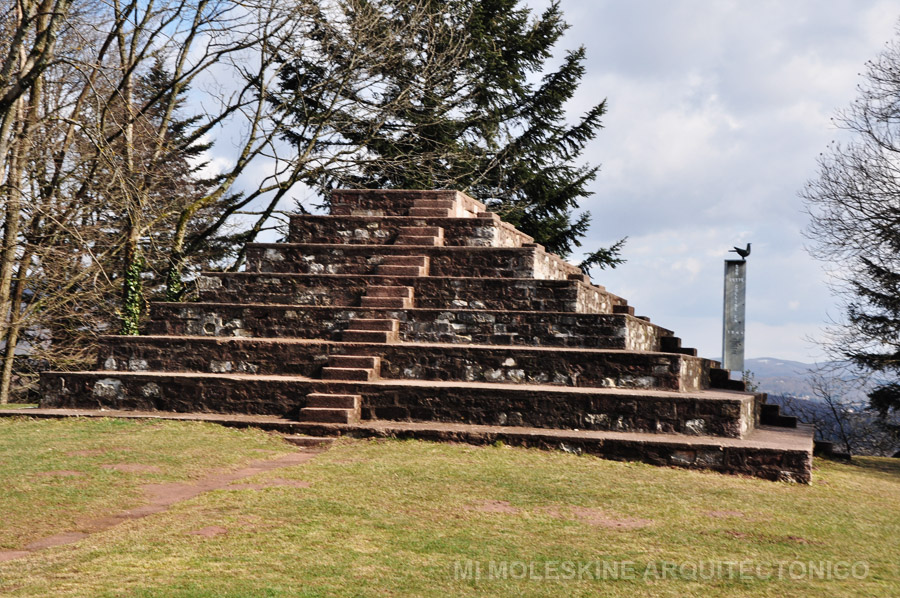 MY ARCHITECTURAL MOLESKINE®: June 2012