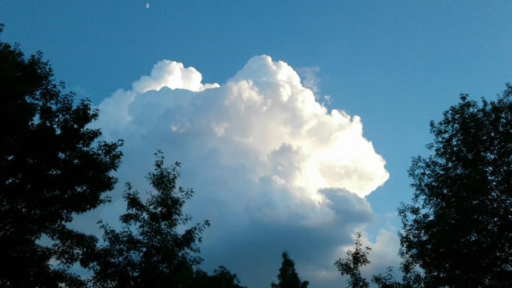 EV Grieve: Saturday evening clouds