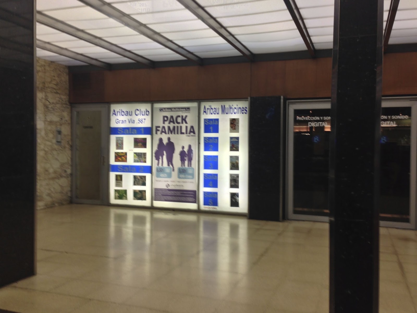 Elokuvateattereita: Aribau Multicines