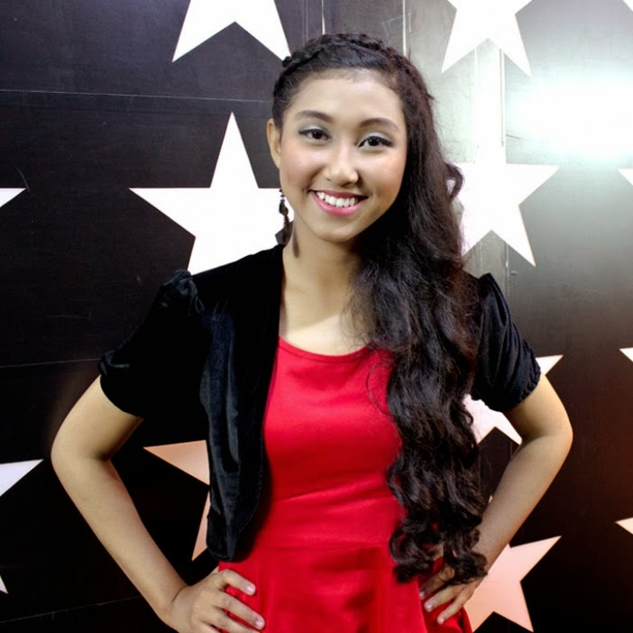 Koleksi Foto Reyna Qotrunnada Rising Star Indonesia » Foto Gambar Terbaru