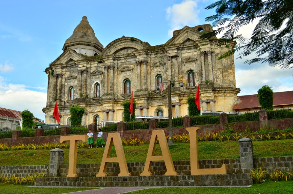 Monte Maria: Taal Church