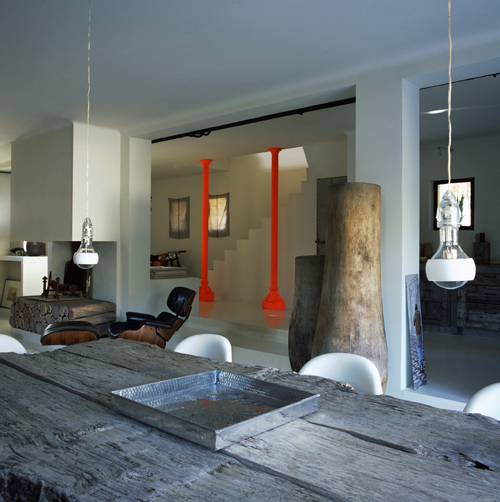 astrid : unu la suta rosu