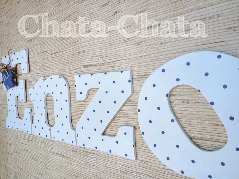 Chata-chata. Decoración infantil: LETRAS PARA "ENZO" EN BLANCO Y AZULÓN