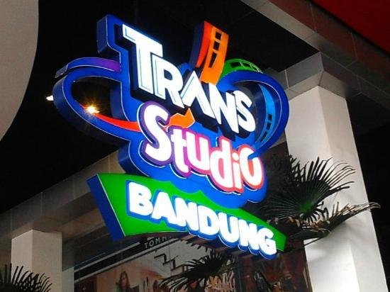 Segala Ada: Wisata Bandung – Trans Studio Bandung