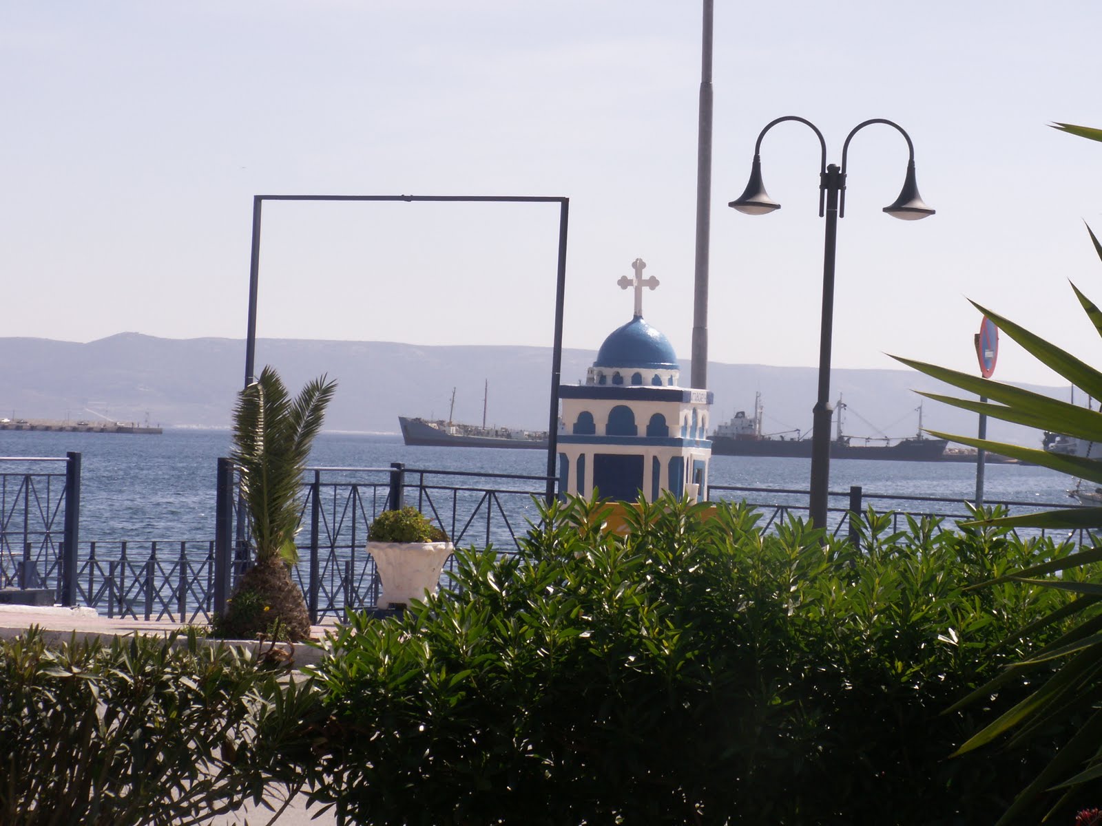 AN MAΣ ΑΝΤΕΞΕΙ Η ΣΚΗΝΗ ΘΑ ΦΑΝΕΙ ΣΤΟ ΧΕΙΡΟΚΡΟΤΗΜΑ: ΣΤΗΝ ΑΓΟΡΑ ΣΤΟ ΛΑΥΡΙΟ ...