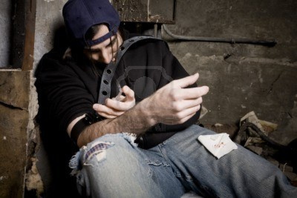 LA REALIDAD: QUE ES LA DROGADICCION