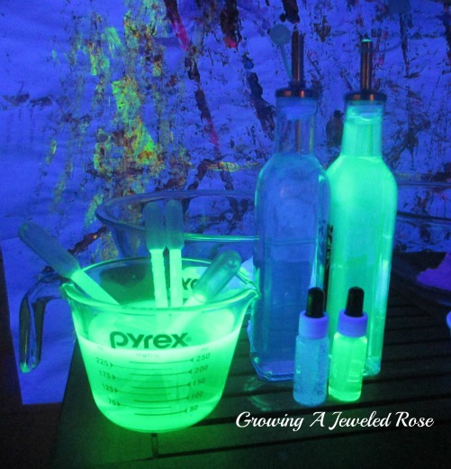 Glowing Mad Science Lab {Guest Post from Growing a Jeweled Rose ...