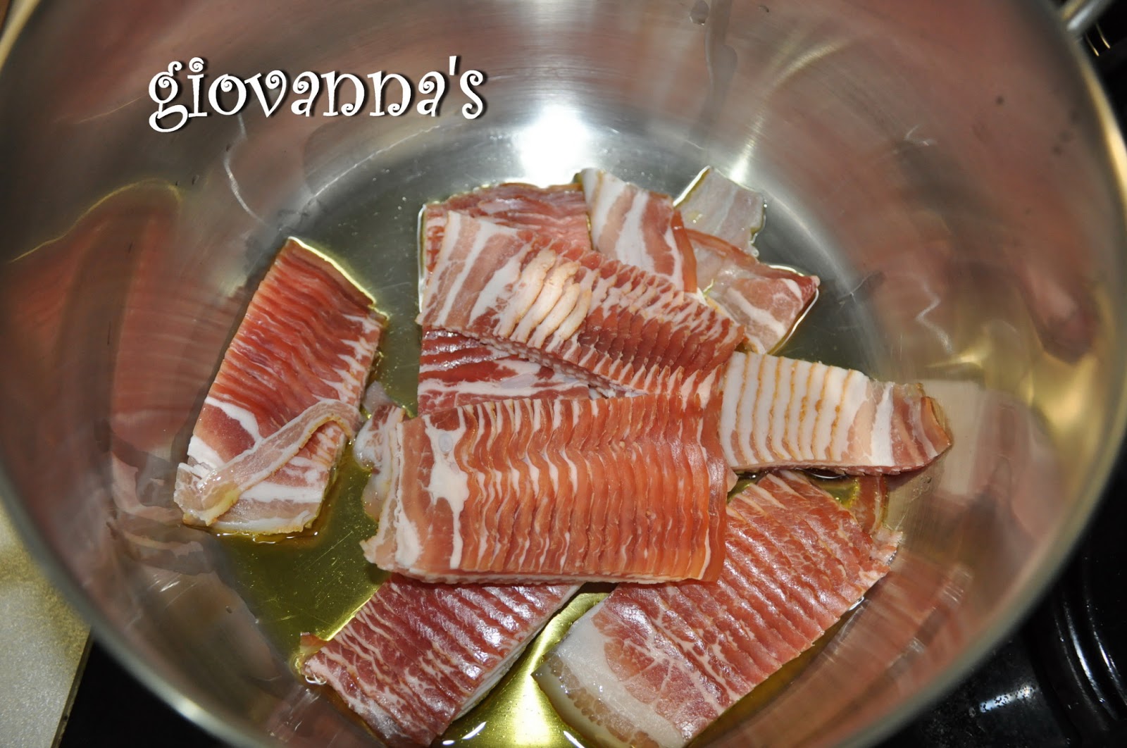 GATIM, MANCAM, SAVURAM: Supa crema de telina cu cimbru si crutoane din ...