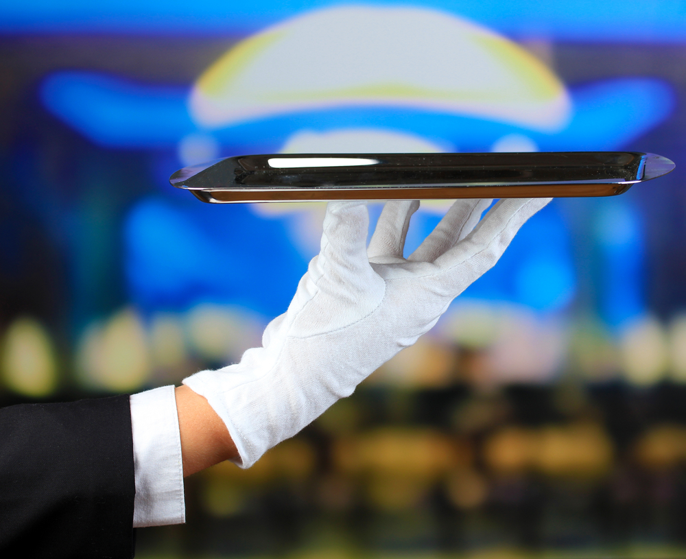 LOS CIELOS ABIERTOS: SERVIR O SER SERVIDO