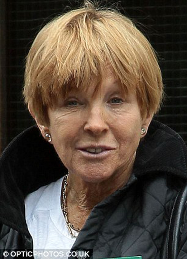 The Sizzling Mess: YOU ARE THE WEAKEST LINK...GOODBYE