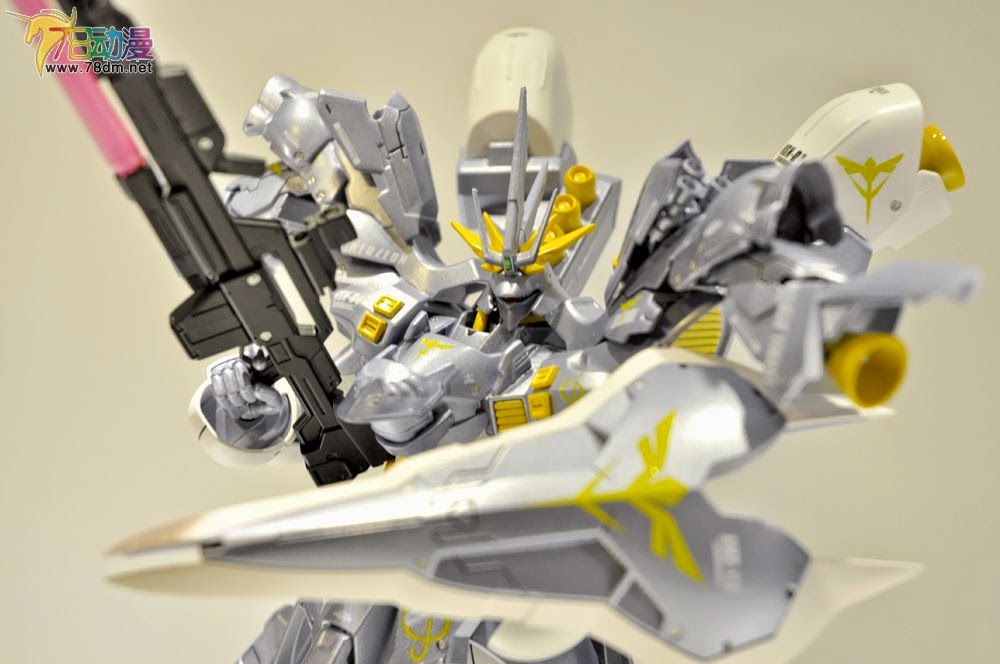 HGBF 1/144 Miss Sazabi "The Queen Sazabi" Custom Build