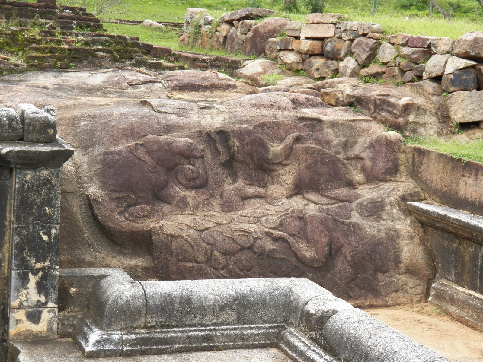 Abirahas Adawiya ....(මුල් පිටුවට පිවිසෙන්න මෙතනින් ) [HOME] : රන්මසු ...