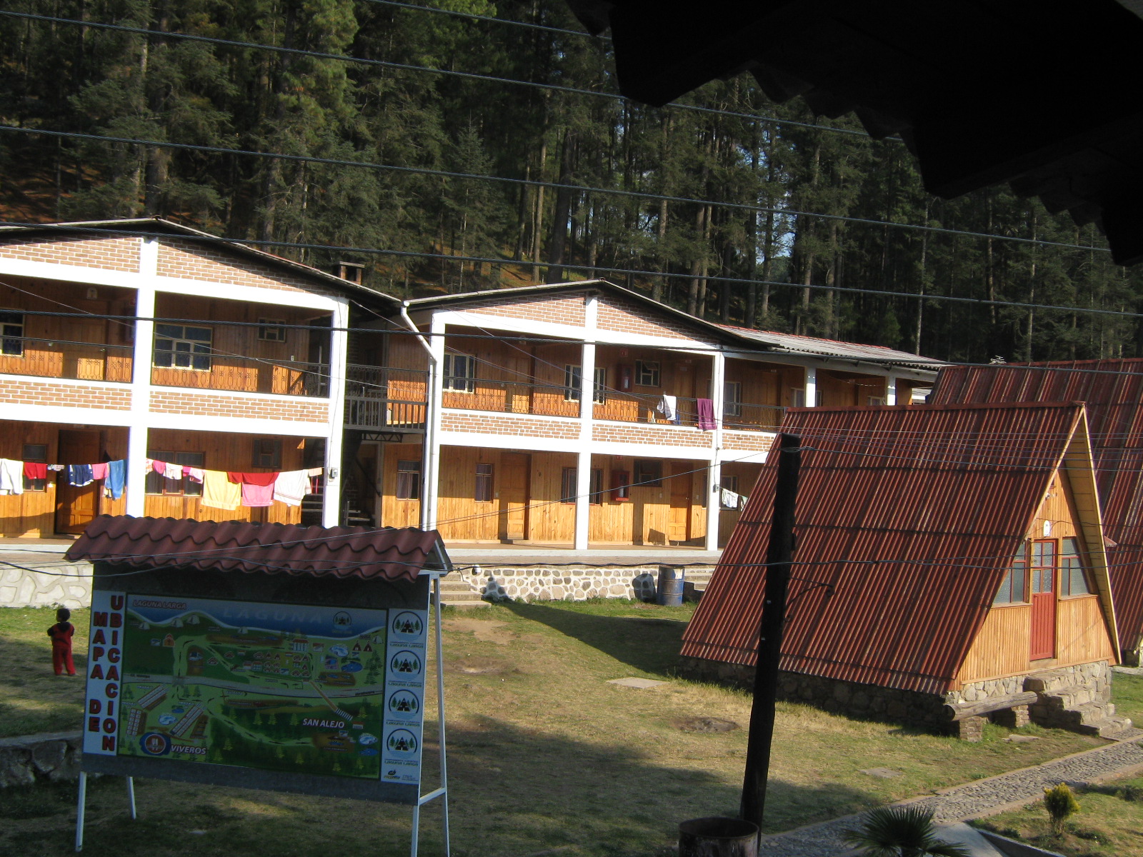 "Campamento Tuístico Laguna Larga"