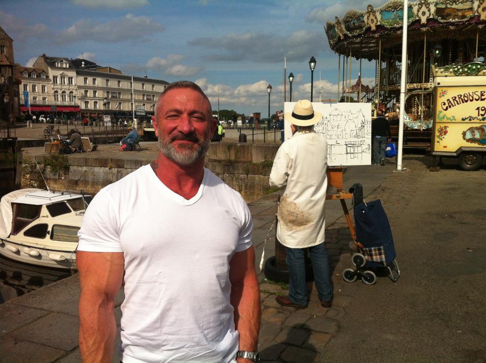 LA PERFECTION FAITE HOMME