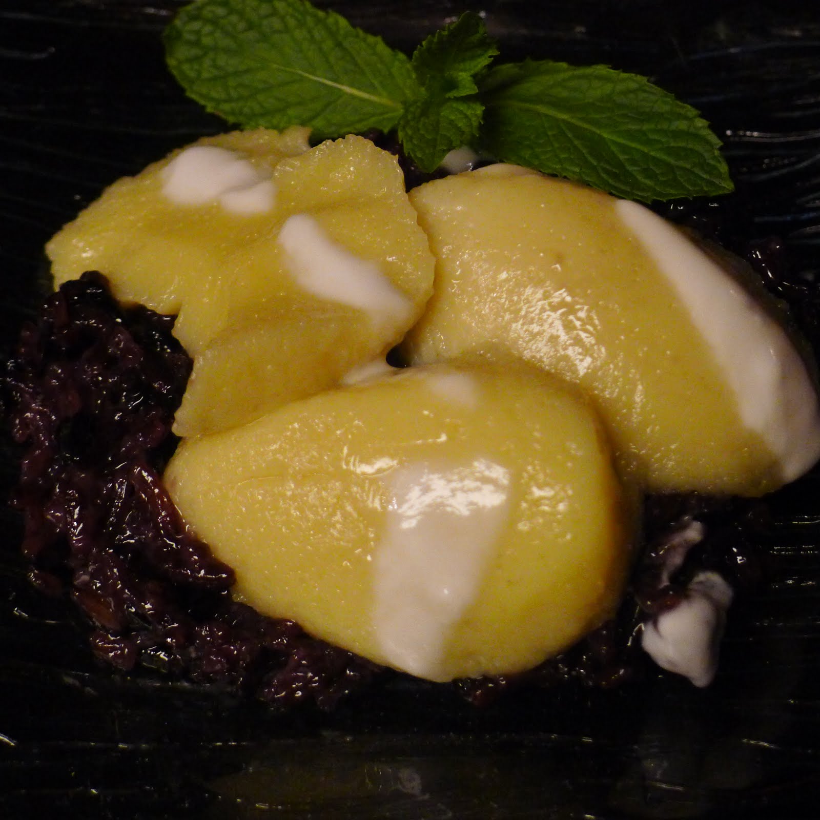 Thai Cooking with Sunshine : Black Sticky Rice With Custard