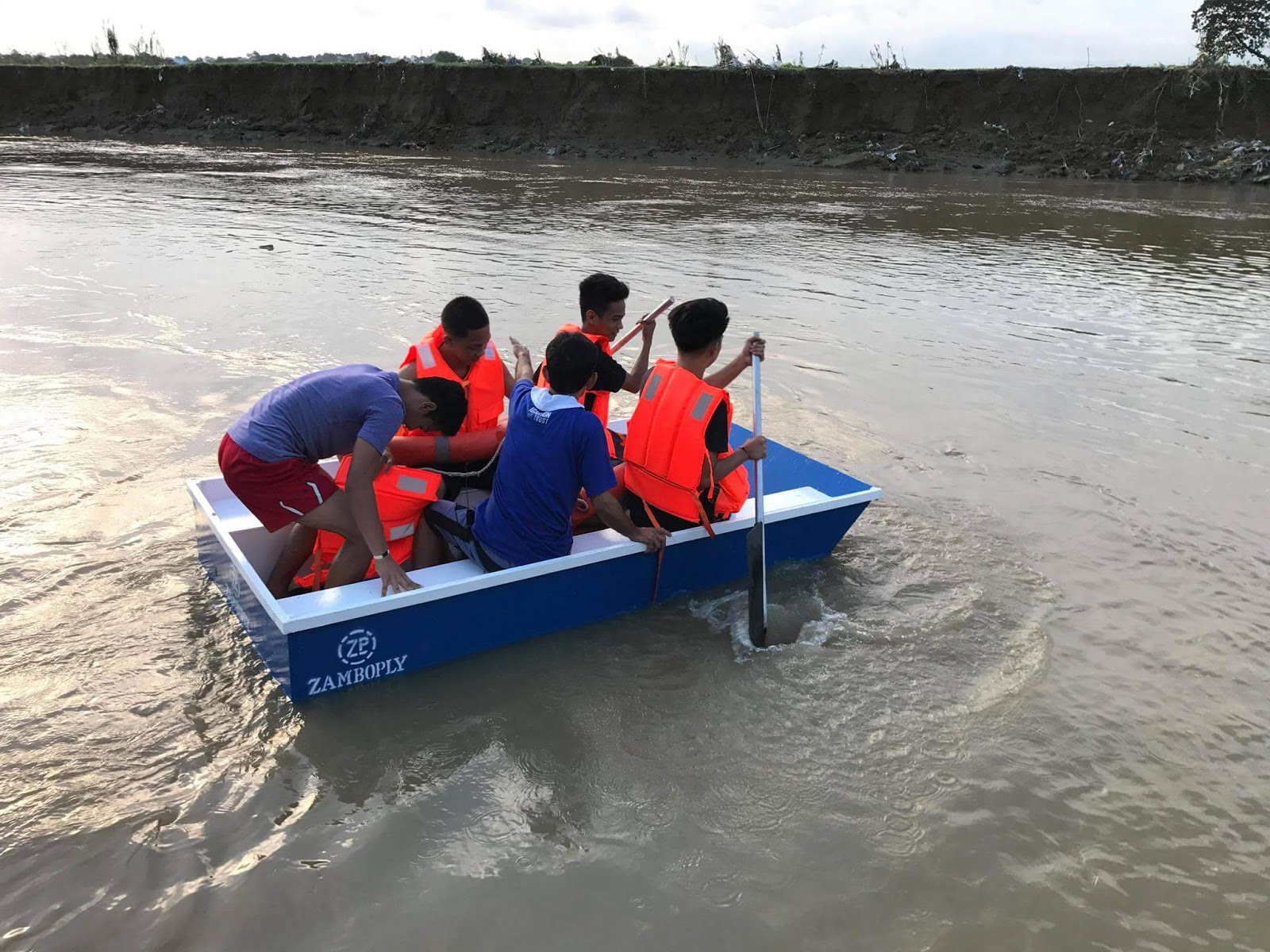 Flood Prone LGU Builds Bahangka Flood Boats ~ Wazzup Pilipinas News and ...