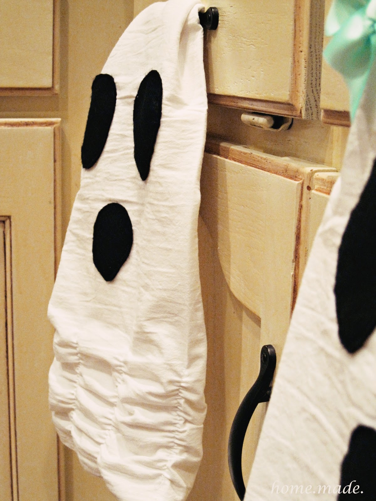 home.made.: {Tutorial} Halloween Ghost Tea Towel