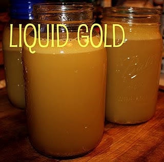 Deep South Dish: How to Make Homemade Chicken Bone Stock