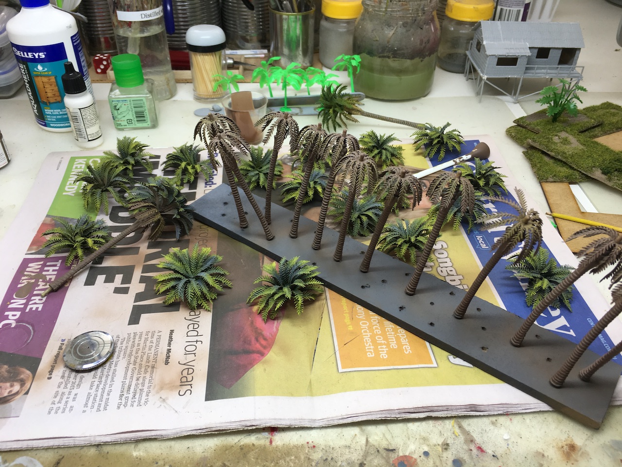 The Tactical Painter: Saturday night beneath the plastic palm trees