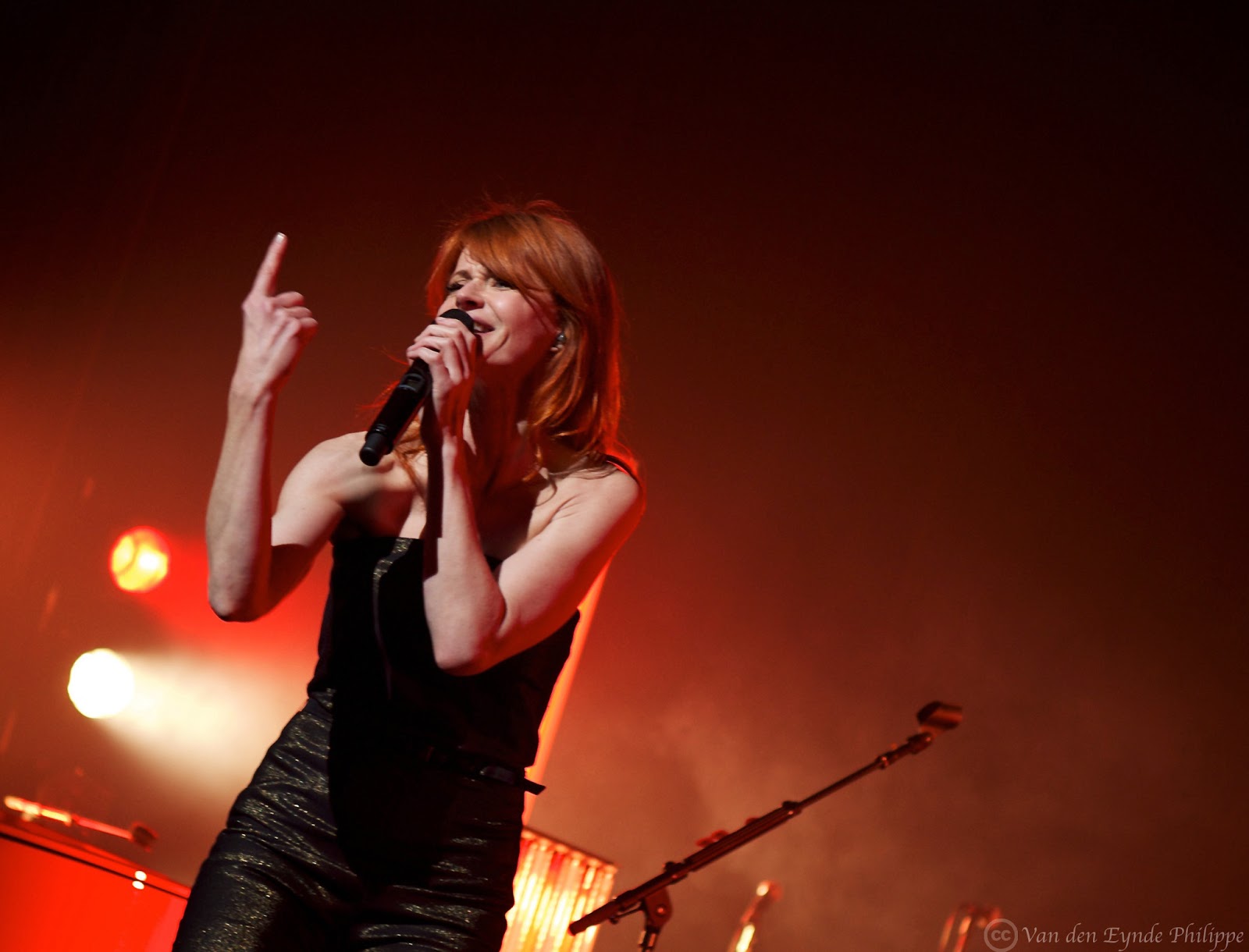 VdE Tribulations: Axelle Red (AB)