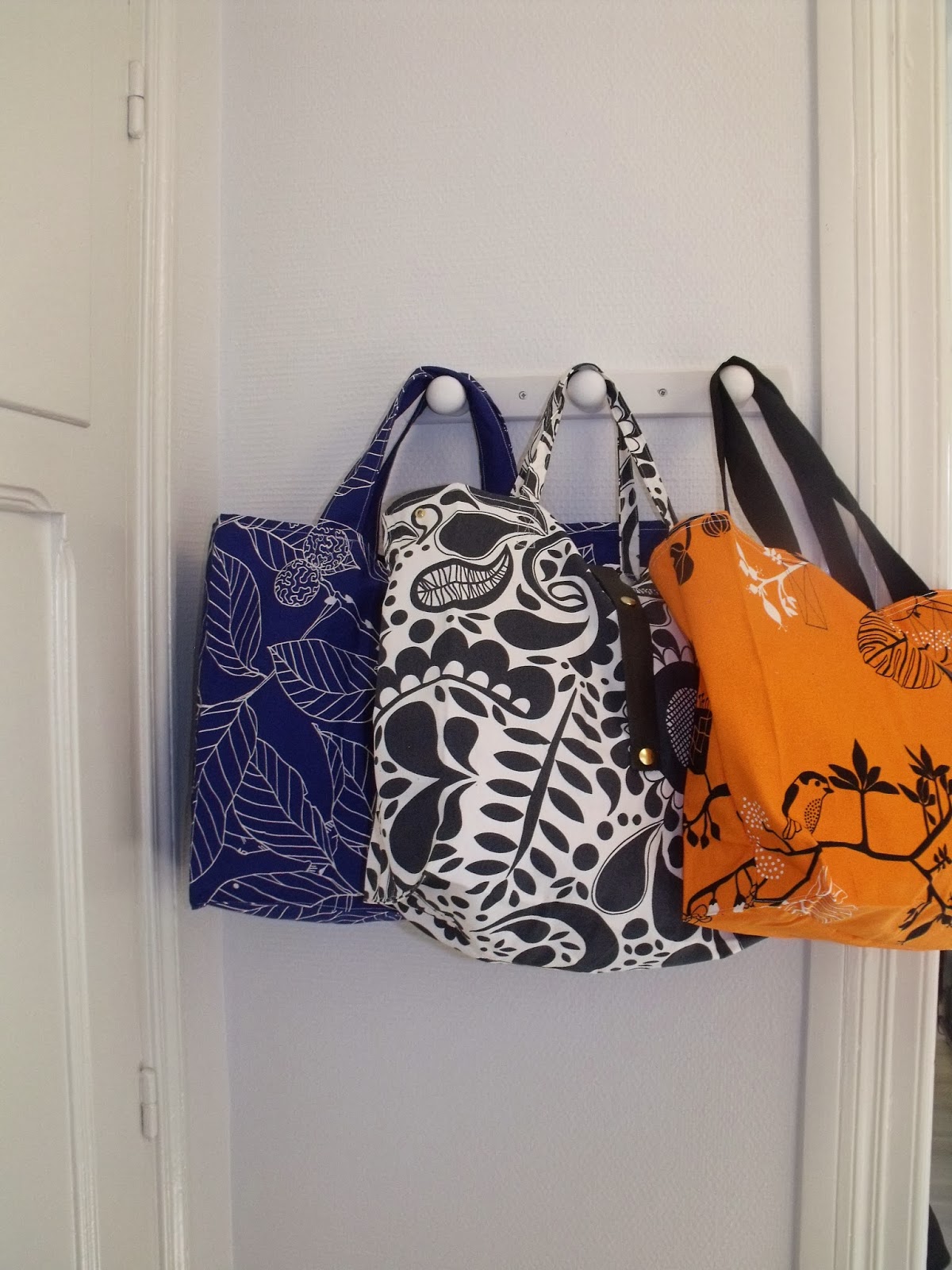 Camie le chou: Nouveauté 2013: Le sac de courses pliable et tout joli!