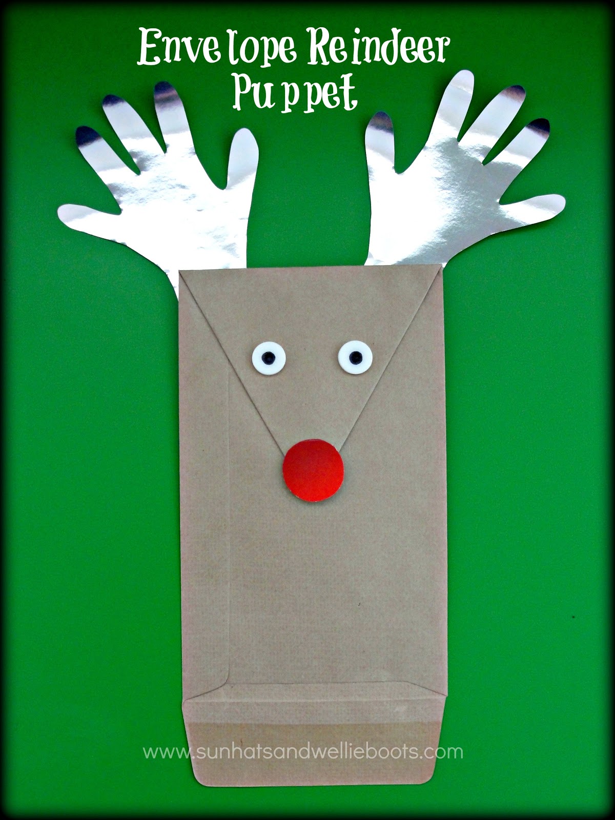 Sun Hats & Wellie Boots: Envelope Puppets - Fox & Reindeer