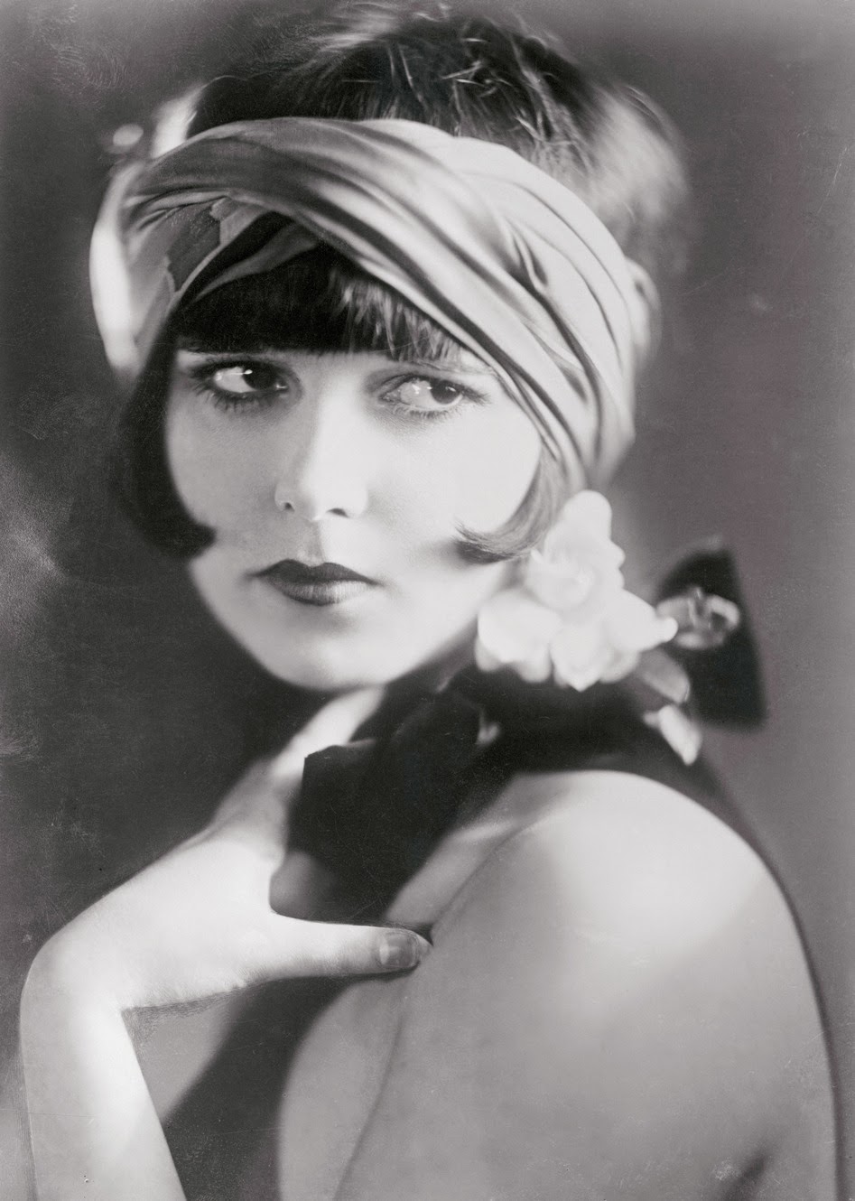 Old Portraits of 20 Flappers With Sad Eyes ~ Vintage Everyday