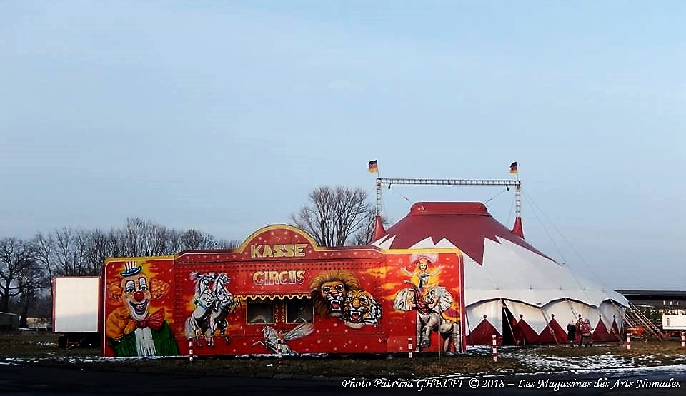 LES MAGAZINES DES ARTS NOMADES: Circus Aladin - ambiance